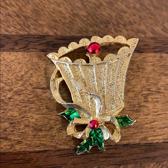 Gerrys | Jewelry | Vintage Gerrys Brooch | Poshmark